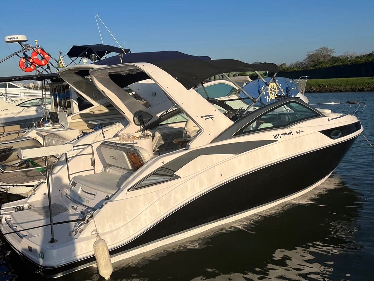 Focker 270 - Mar Boats - Aluguel de Lanchas, Iates e Jet Ski